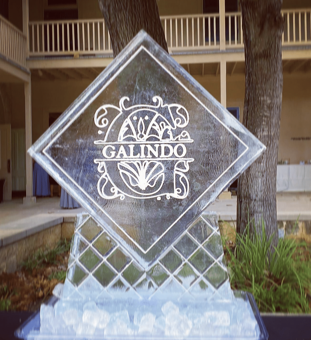 Wedding Ice Sculptures to Inspire Your Spring Wedding – Full Spectrum ...