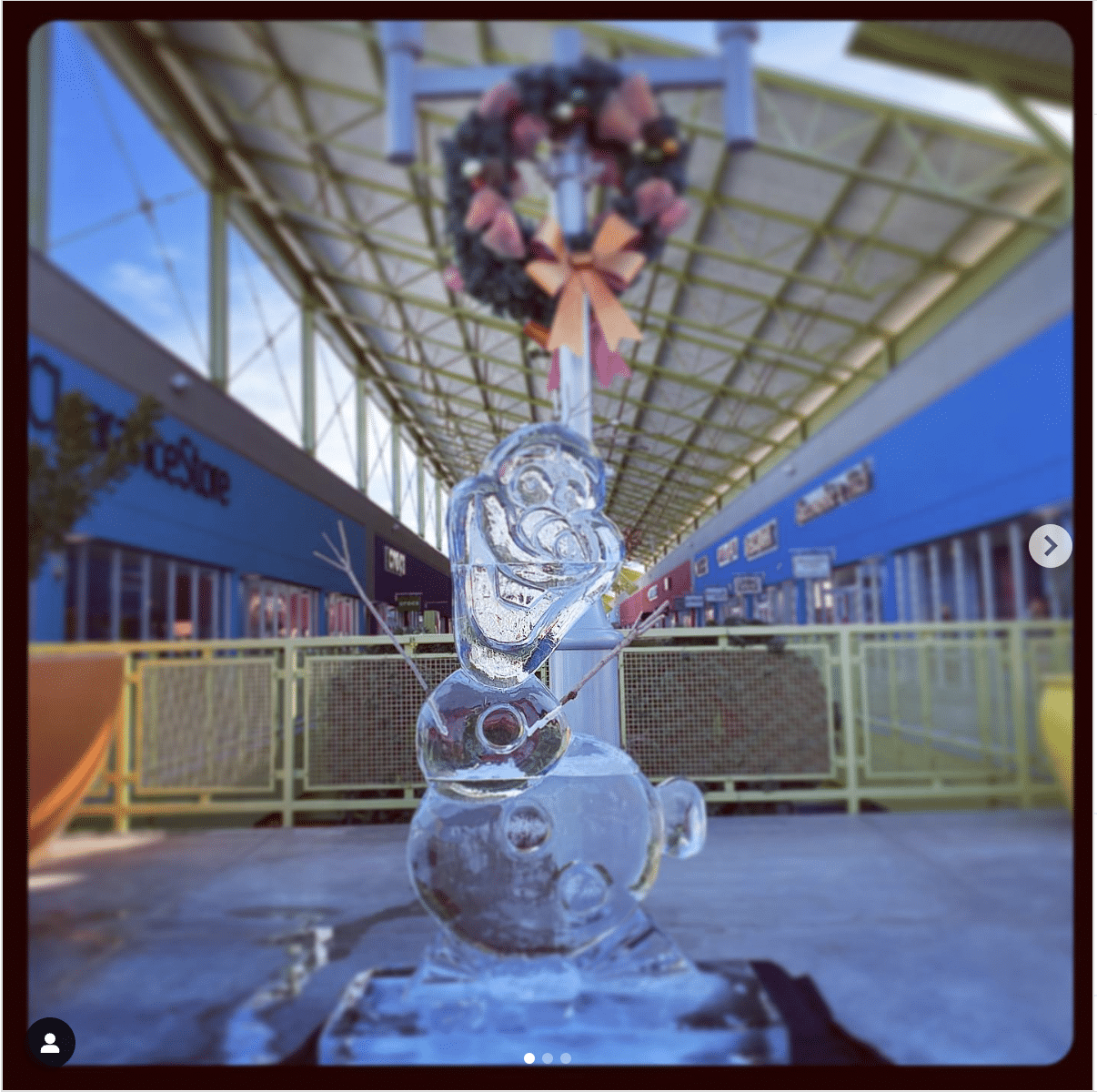 The Coolest Ice Sculptures to Dress Up Your Holiday Party – Full ...