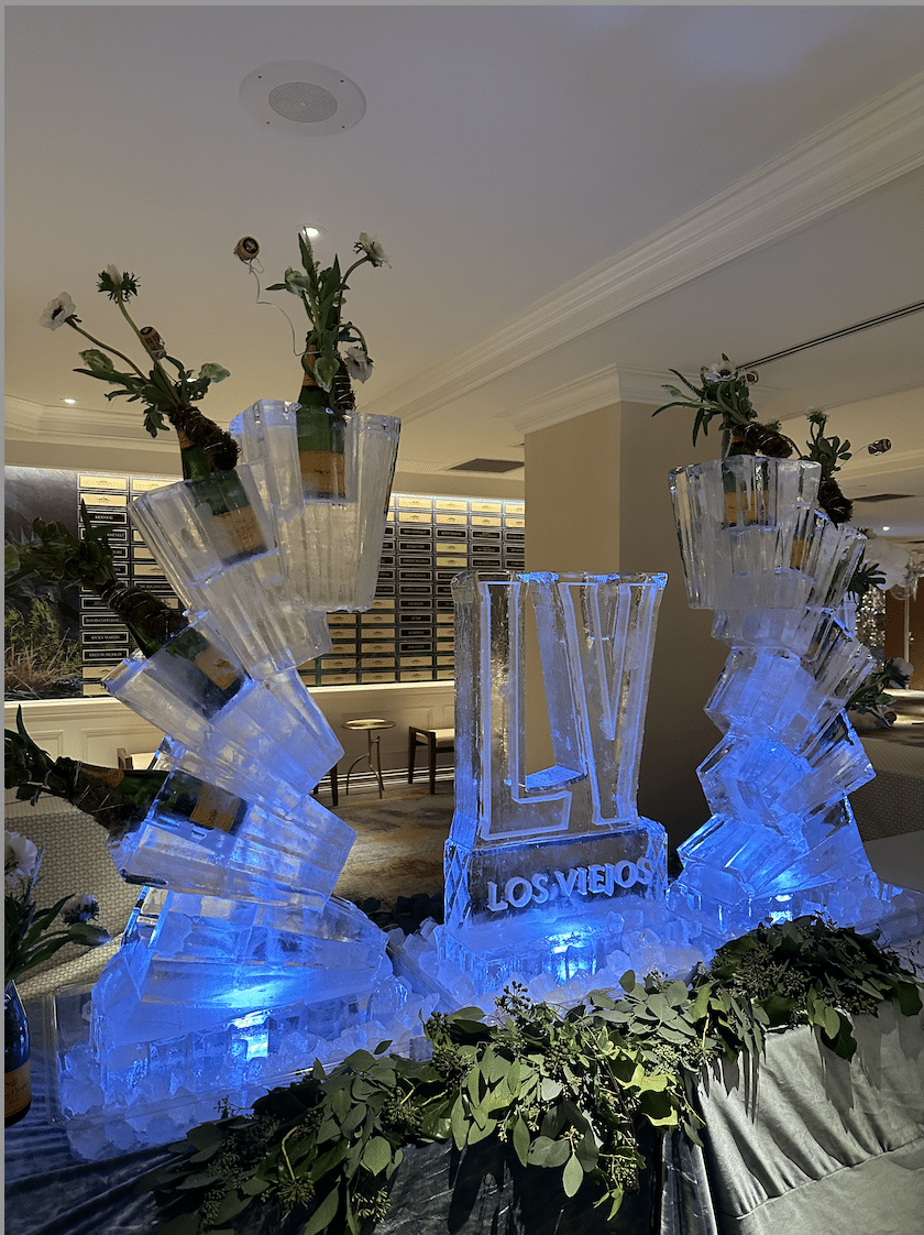 The Coolest Ice Sculptures to Dress Up Your Holiday Party – Full ...