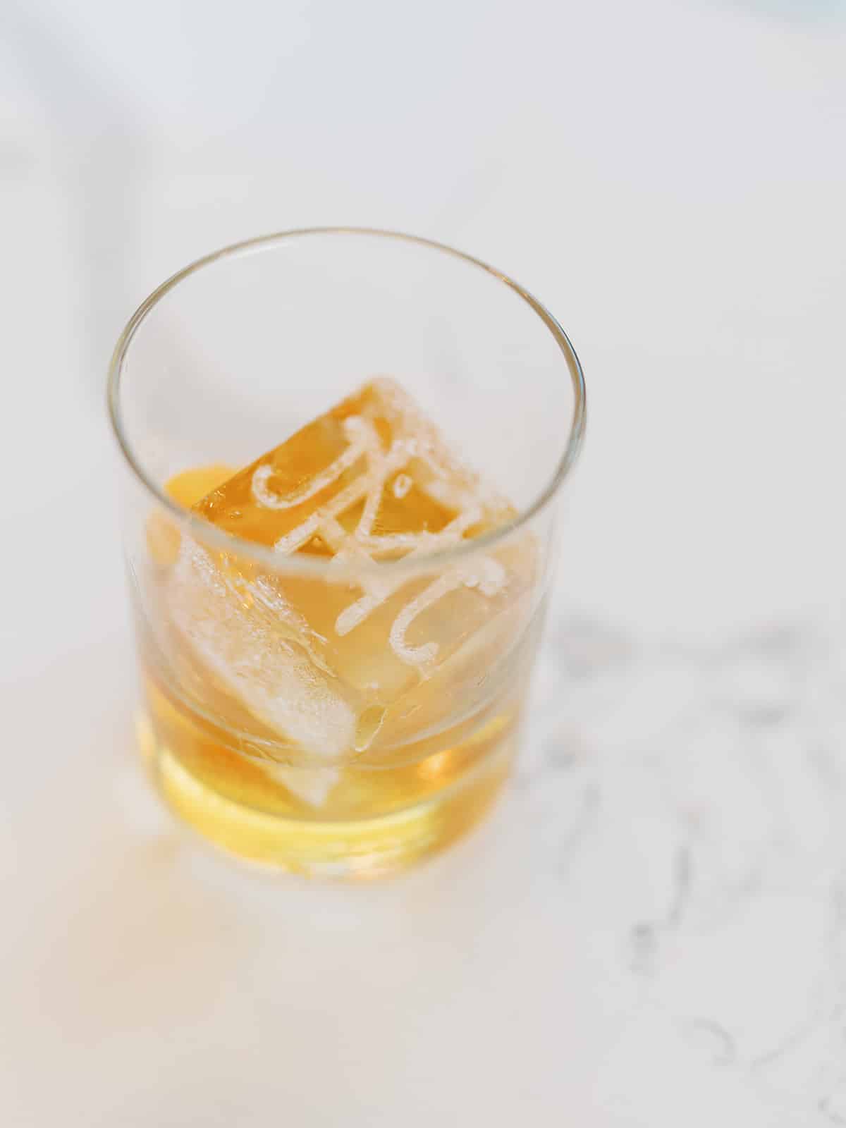 The Coolest Ice Sculptures to Dress Up Your Holiday Party – Full ...